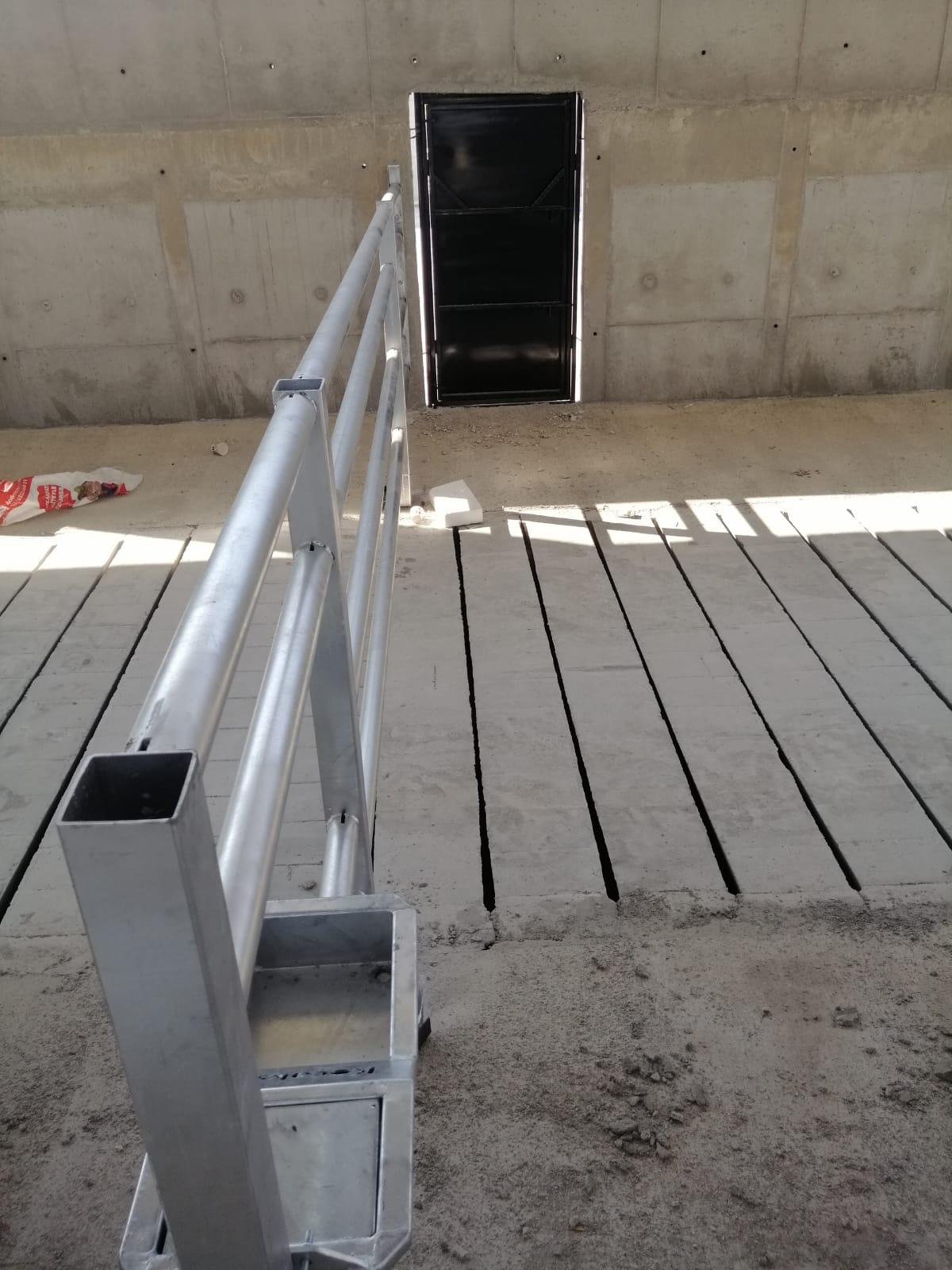 Hayvan Suluk Galvaniz 17 Litre - Koçaksan - Siz İsteyin Biz Üretelim